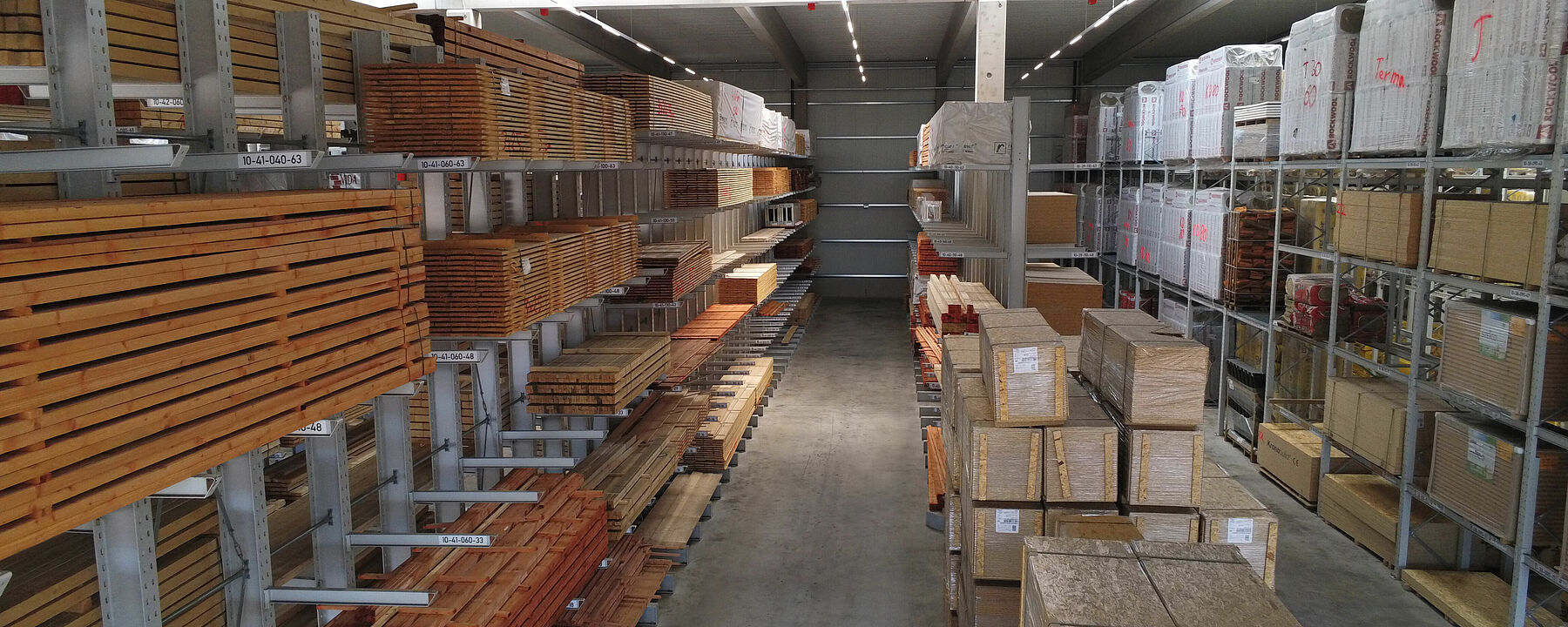 Cantilever racking for building material | Storage systems | OHRA UK