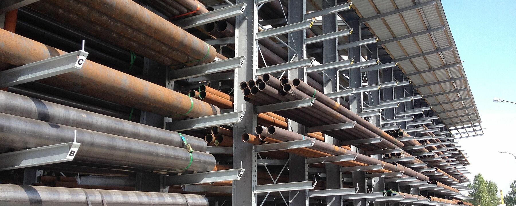 Yard racking | cantilever racking with roof | OHRA UK